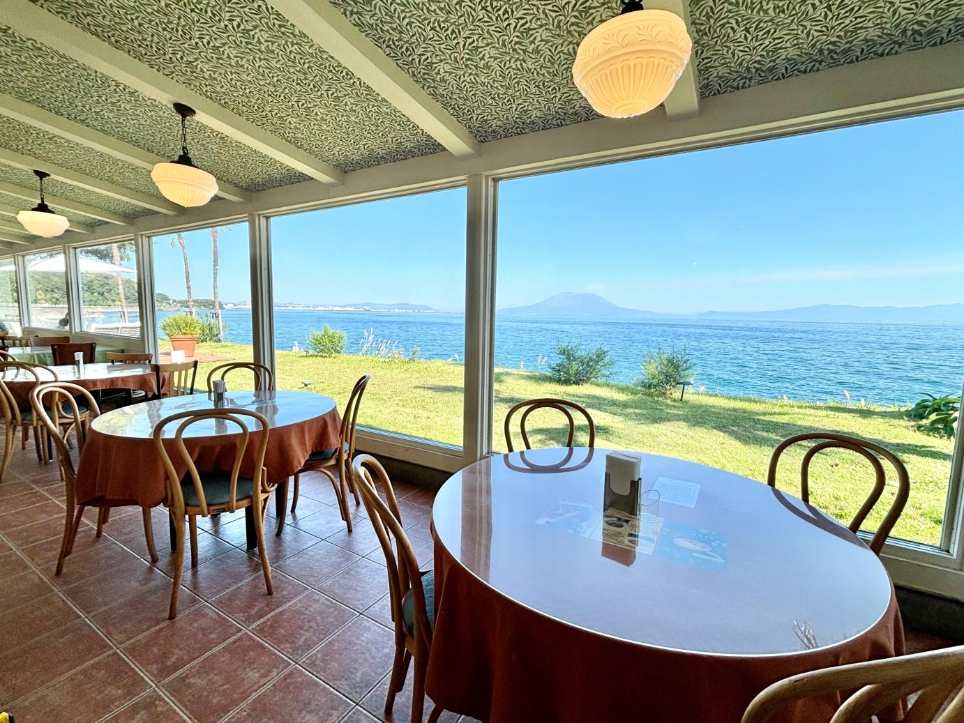 Natural Sand Bath Center 'Saraku' | Tourism spot | DISCOVER KAGOSHIMA ...